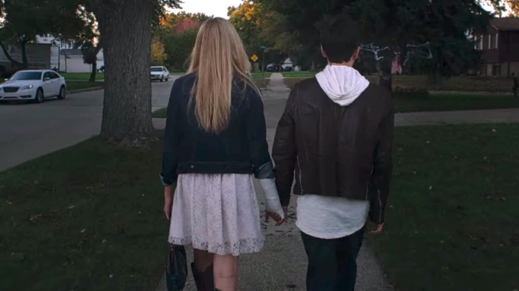 It Follows Ending Explained: The True Meaning of the Entity - Ending Explained